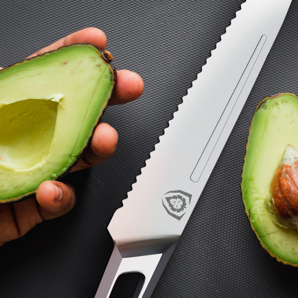 How To Cut An Avocado | Step By Step Guide | Dalstrong © – Dalstrong Canada