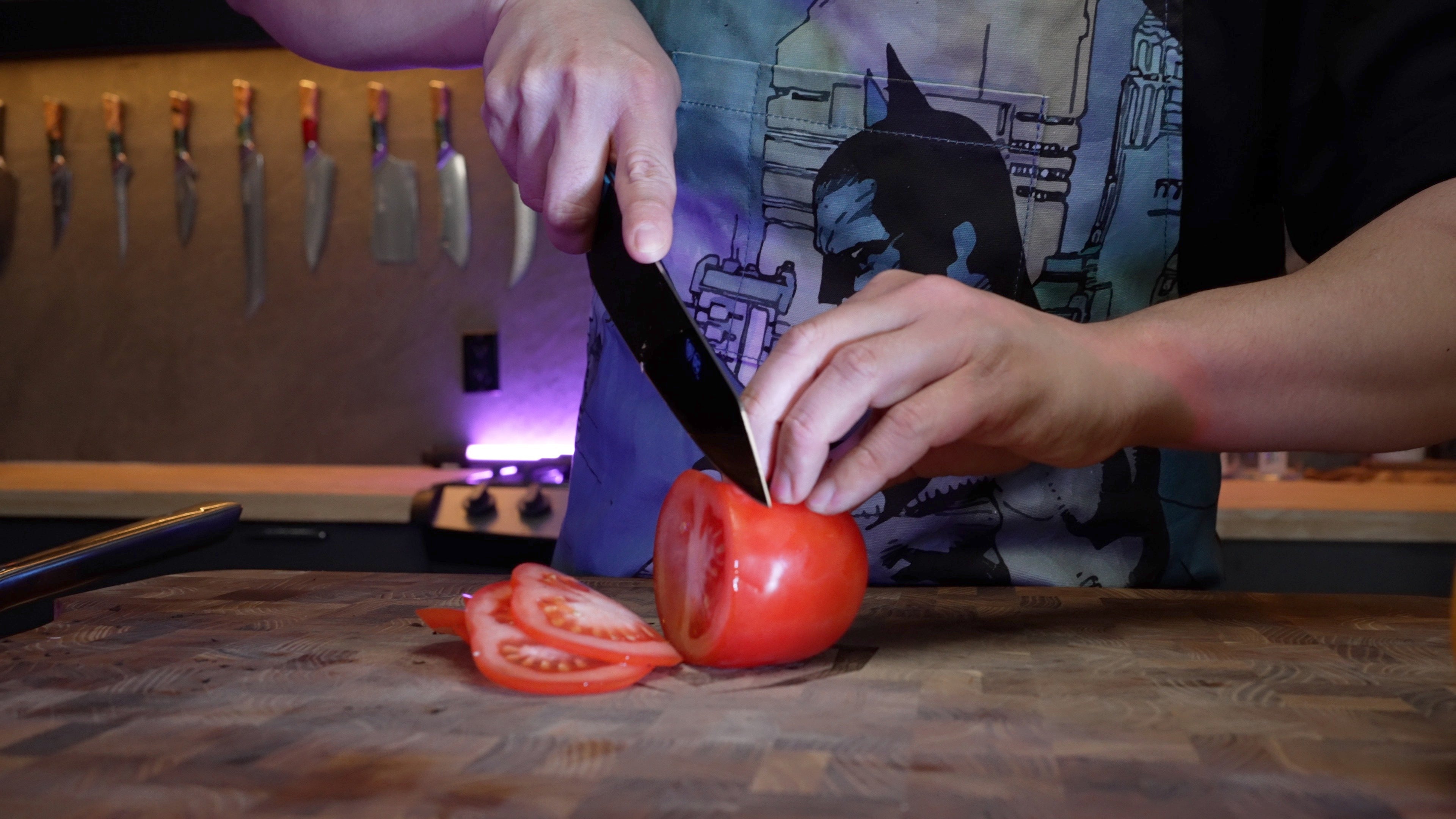 Mastering the Art of Tomato Slicing – Dalstrong Canada